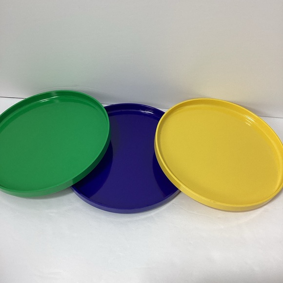 Heller Design | Other | Vintage Heller Design Melamine Plates Green ...